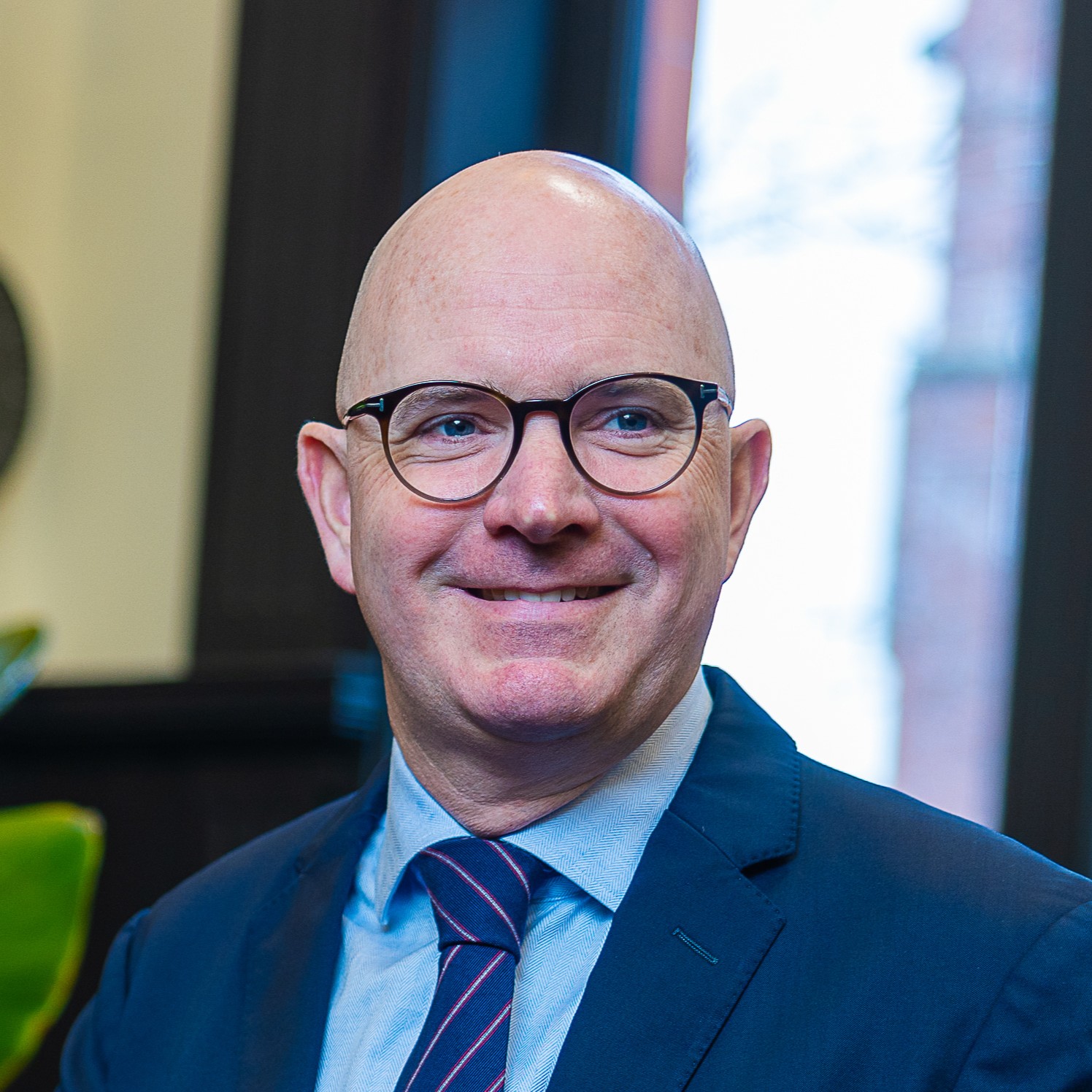 Darragh McCarthy Receives Honorary OBE | FinTrU