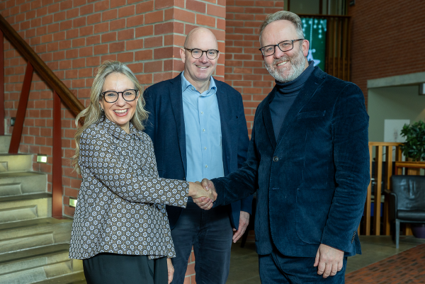 FinTrU sponsors Lyric Theatre's Agreement | FinTrU